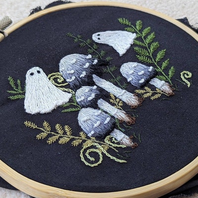 Embroidery Pattern: Fall Mushroom Ghost - Etsy