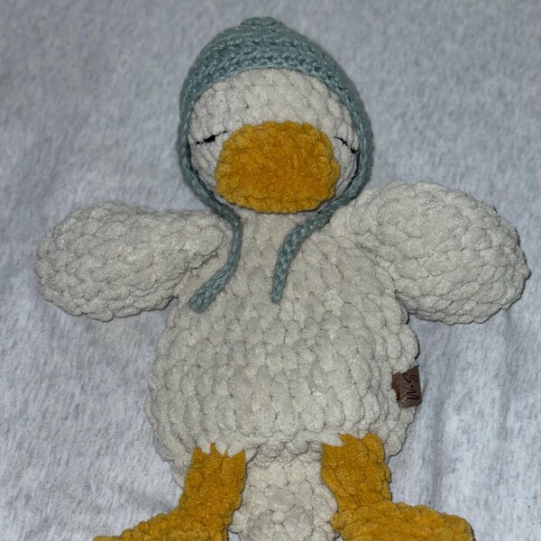 Duck Plushie | Stuffed Animal | Cozy Plushie | Della Duck | Crochet ...
