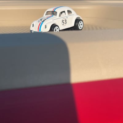 Hot Wheels Herbie the Love Bug Toy Car Movie Car Time Machine 1:64 ...