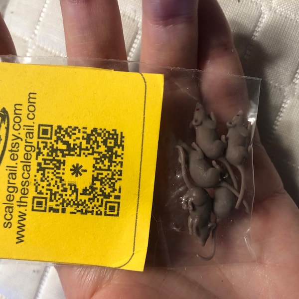 Miniature Rats - 1:12 Scale Miniature Size for Horror Diorama ...