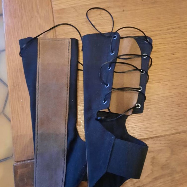 Guetre All in Leather, ON MEASURES, for Cirque ( Boots of the Trapeze ...