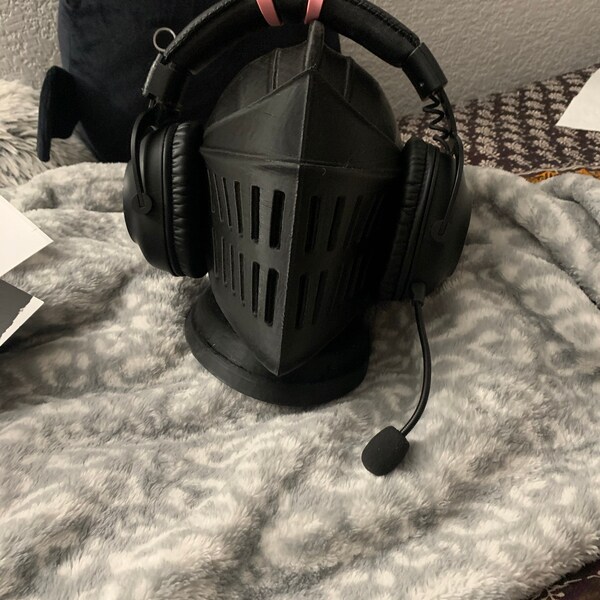Lothric Knight Headphone Stand | Knight Perfect Gamer Gift | Lothric ...