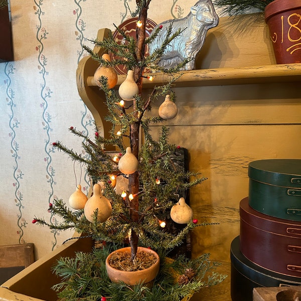 Primitive Pantry Cake With Angel Hair Vine - Etsy