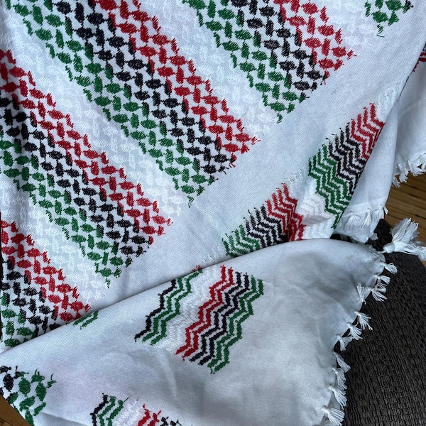 Original Palestinian Keffiyeh | Jordanian Hatta | Black and White ...