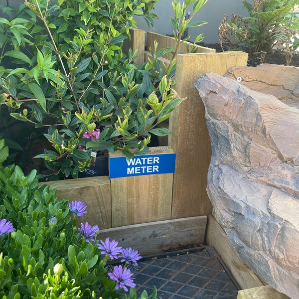 Please Do Not Open Gate Dog Planning Escape Sign Plaque - Etsy