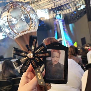 SEVENTEEN SVT Caratbong Ribbon Bow Keychain Pendant Light Stick Lanyard ...