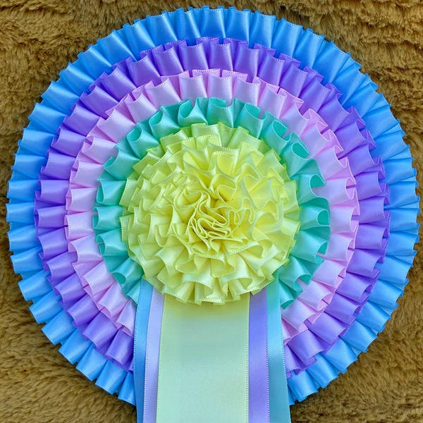 2 Tier Large Centre || 1st-6th Place Rosettes || Placing Rosettes With ...