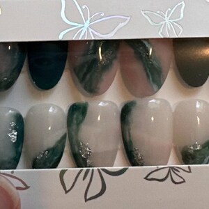 Handmade Press on Nails/ Custom Press on Nails/ Please Read Description ...