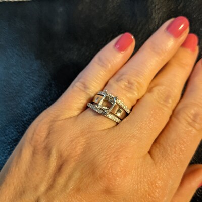 Trellis Three Stone Ring Mounting in 14k Gold - Etsy