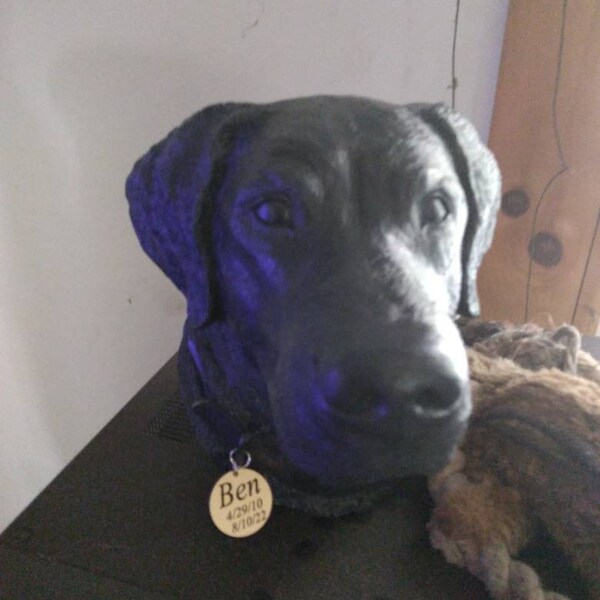 Black Lab Memorial Urn - Etsy