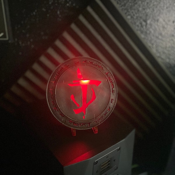 Doom Eternal Energy Medalion, Slayer Mark USB Charge and Touch Control ...