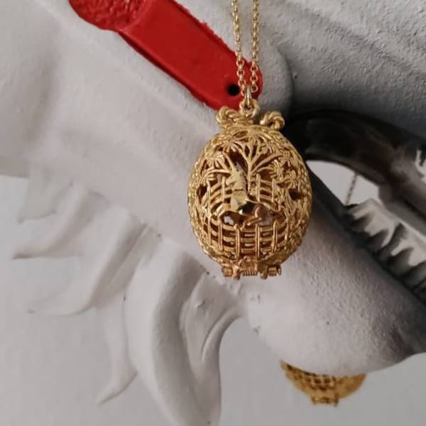 Mussel Shell Locket, Nautical Antique Pendant, Long Shell Necklace ...