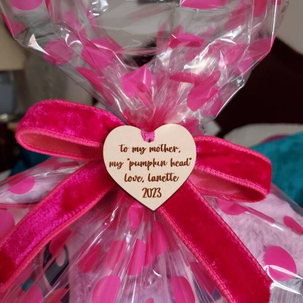 Wooden Heart Name Tag // Engraved Heart Name Tag // Wedding Labels ...