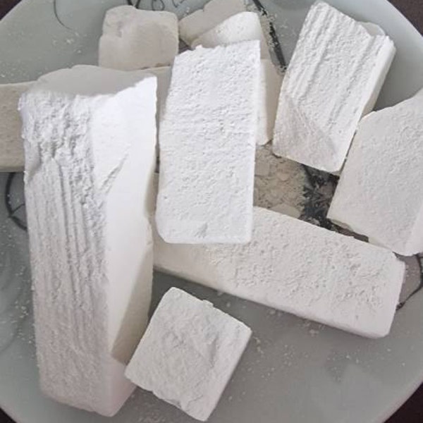 BELGOROD SAWN Edible Chalk Chunks Natural Crunchy, 100 Gm (4 Oz) - 9 Kg ...
