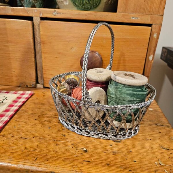 Ceramic Vintage Name Tags Set of 4 / Bird Motive Tablescape Decoration ...