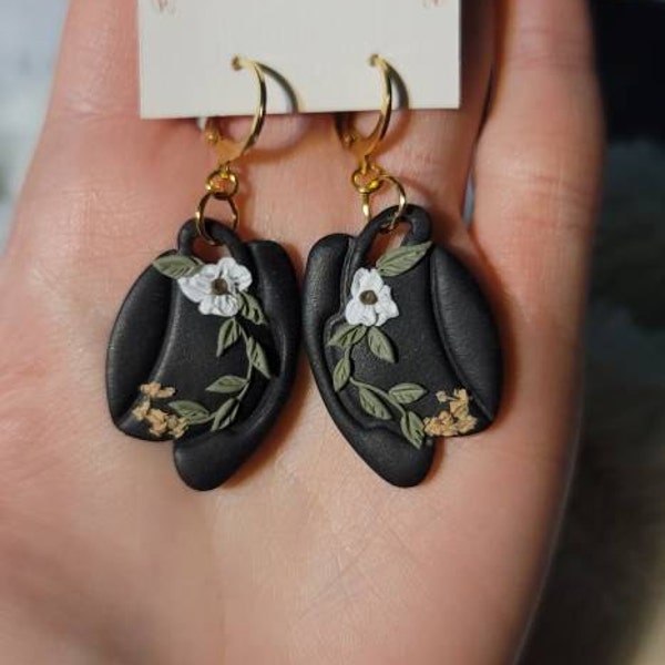 Goth Daisy Earrings, Dark Cottagecore Earrings, Trendy Whimsigoth ...