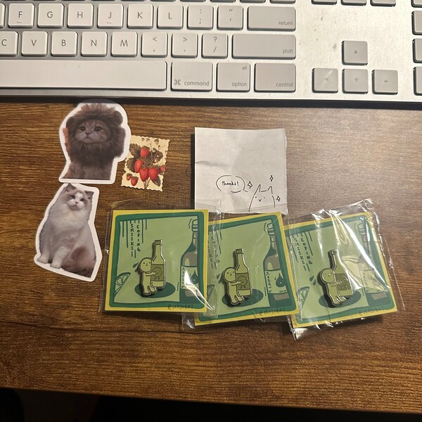 PREORDER: Little Green Man Enamel Pin - GLOWS - Etsy