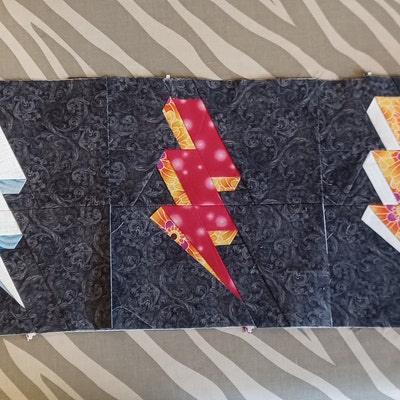 Lightning Bolt Superhero Mini Wall Hanging Quilt Pattern PDF Quilt ...