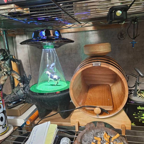 The Original Alien Abduction Lamp - UFO Cow Flying Saucer LED Night ...