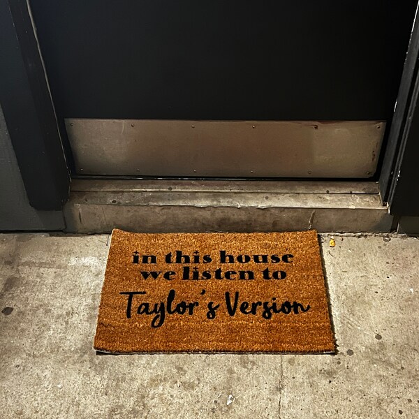 In This House We Listen to Taylor's Version Door Mat, Taylor Swift ...