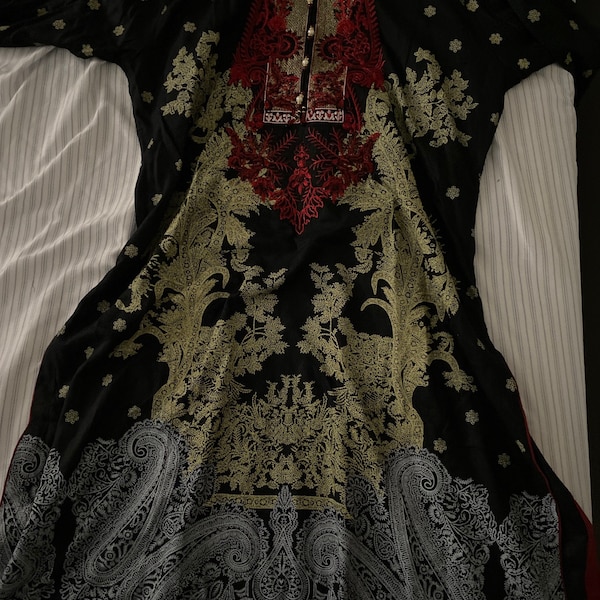 Pakistani FARSHI Pure Sheesha Silk Three -piece Shalwar Kameez With ...