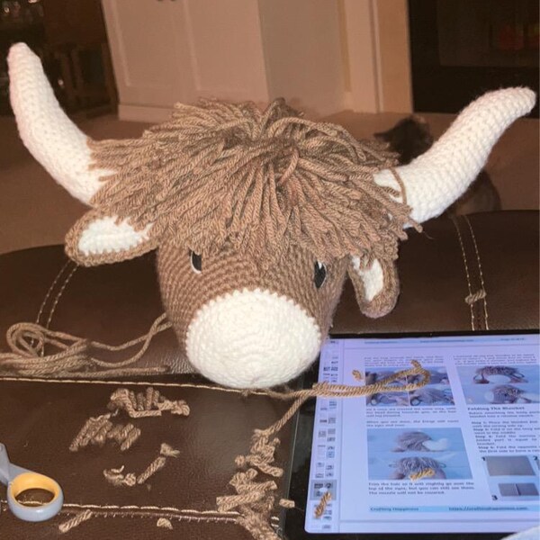 3in1 Highland Cow Folding Baby Blanket Crochet Pattern | Scottish Cow ...