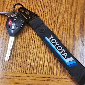 Vintage Heritage Stripes Toyota Keychain Lanyard, Metal Clip Key Ring ...