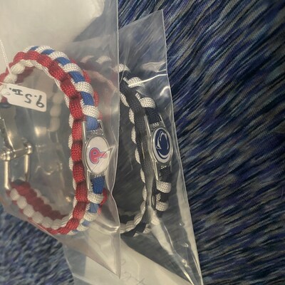 6 String Plastic Lace Keychain - Etsy