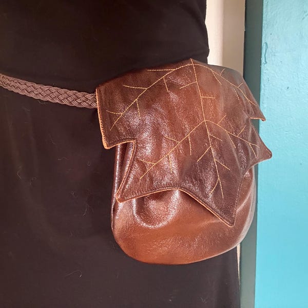 Maple Leaf Renaissance Faire Belt Pouch: Faux Leather Festival Bag, 8x8 ...