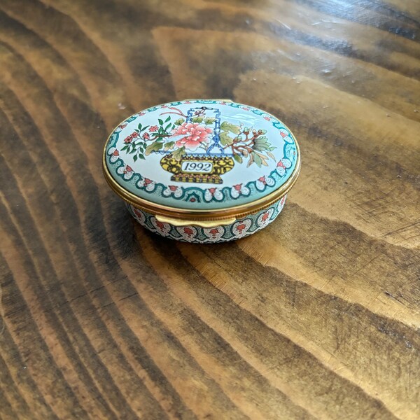 Boots Gold and White Floral Rose-vintage Ladies Powder Compact-0li ...