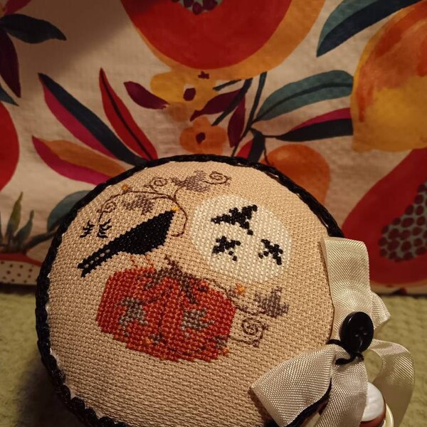 Brenda Gervais Cross-stitched SPRING Into SUMMER PILLOW on 14 Count ...