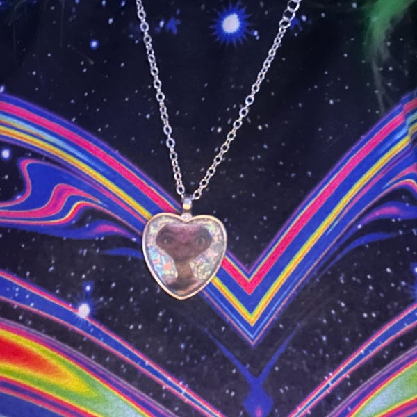 Layne Staley Necklace - Heart-shaped Pendant Inspired by Alice in ...