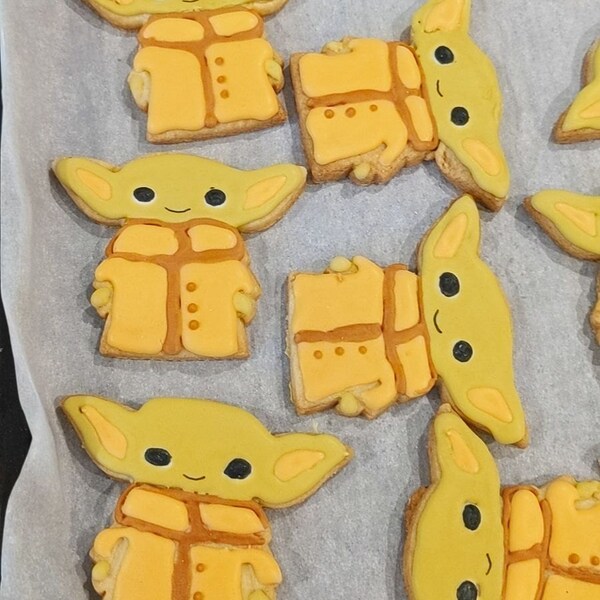 Mandalorian and Baby Yoda grogu Cookie Cutters, Star Wars, Baking - Etsy