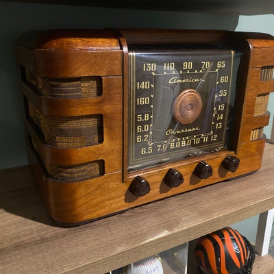 Rare 1940 Emerson Radio Model CR-262. Ingraham Cabinet. Mid Century ...