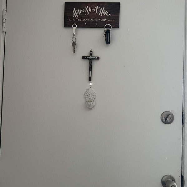 Personalized Key Holder for Wall, Housewarming Gifts for Couple W/ Last ...