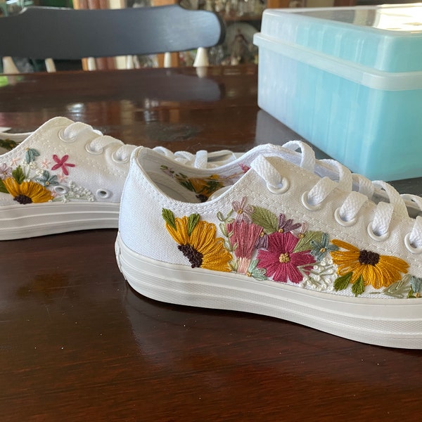 Custom Converse Chuck Taylor All Star LOW Shoes Embroidered by Hand to ...