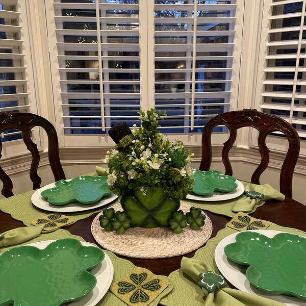 Mardi Gras Centerpiece Mardi Gras Elf Table Decor Table Arrangement ...