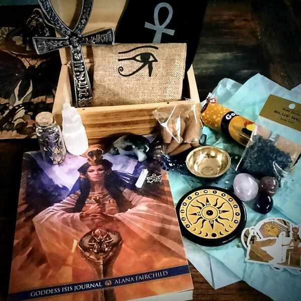 Goddess Altar Hecate Statue /triple Moon Book Box Altar Discrete ...