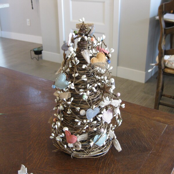 12 Grapevine Tree With Hearts, Lights, Burlap Ties, Cone Tree Lighted ...