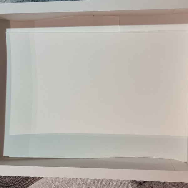 Cadre de boîte en papier et entretoises Modèle de caisson lumineux en ...