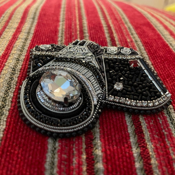 Beaded Camera Brooch Embroidered Photo Camera Pin Photographer Gift ...