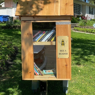 Bee A Reader Library Plaque From the Family of the Founder of the ...