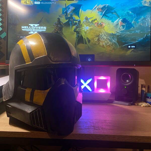 Custom Helldiver Helmet "hero of the Federation" - Etsy