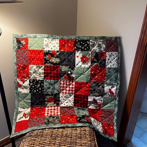 Tulip Mug Rug Kit, the Whole Country Caboodle, BX176, Leanne Anderson ...