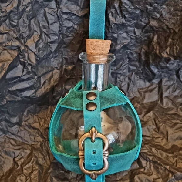 Leather Potion Bottle Holder, Leathercraft Patterns for Potion Bottle ...