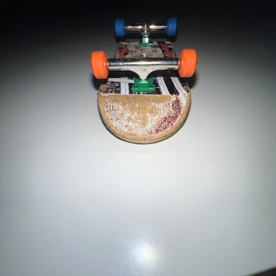 Miniature Finger Pants for Fingerboarding and Finger Break Dance ...