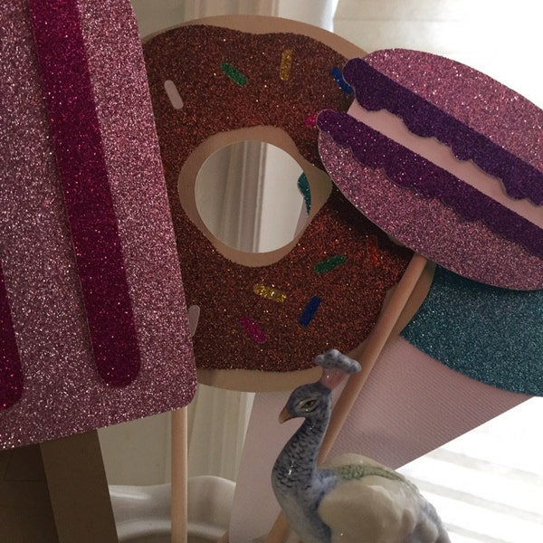 Emoji Photo Booth Props- 10pc Photo Booth Prop Set With Glitter ...