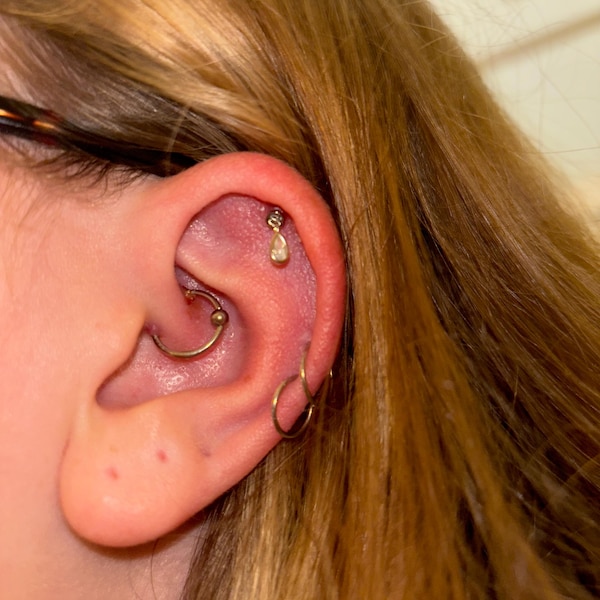 Dainty Emerald CZ Pear F136 Titanium 16G 18g Push Pin Flat Back ...