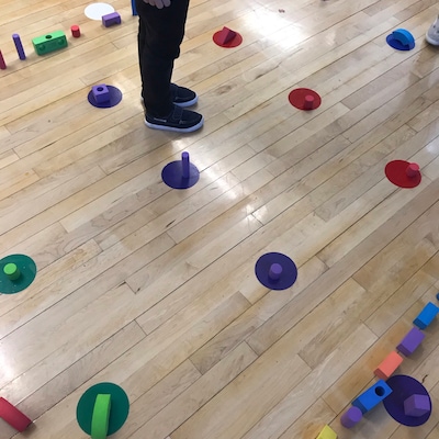 Set of 24 Line up Spots, Line Markers, Classroom Line Helpers ...