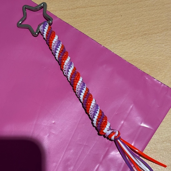 Scoubidou Keychain - Colorful Handmade Boondoggle/scooby Keychain Gimp ...